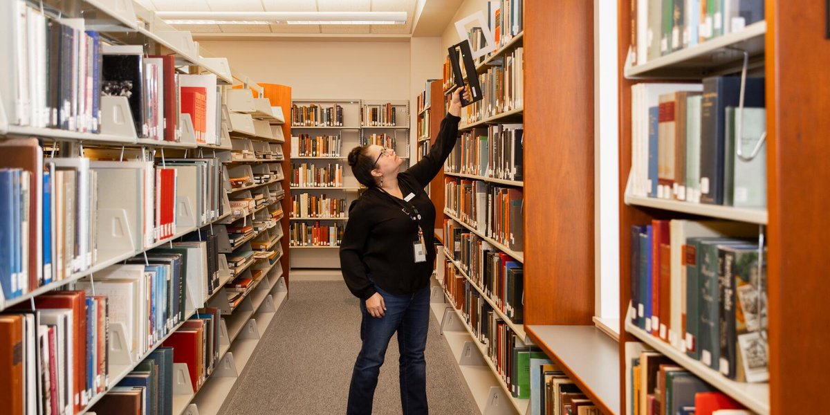 Friends of the Library - Colonial Williamsburg