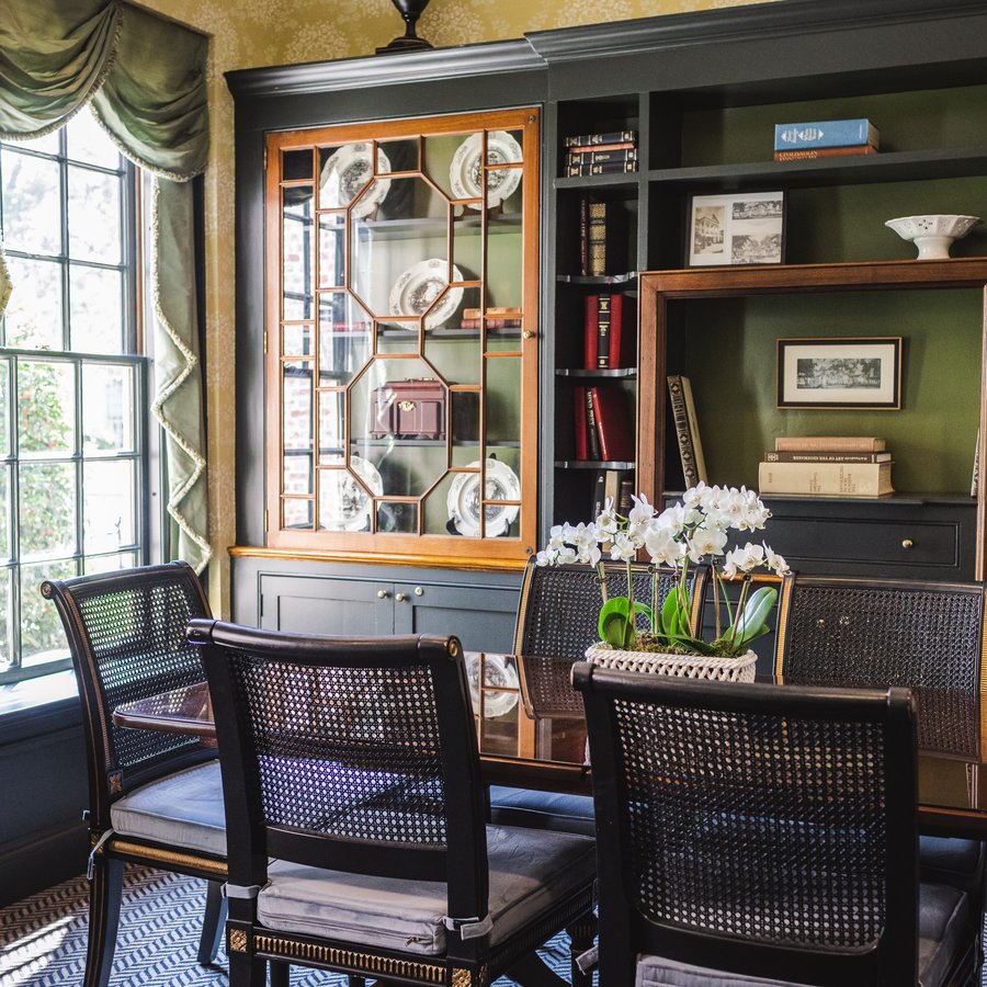 East Lounge - Colonial Williamsburg