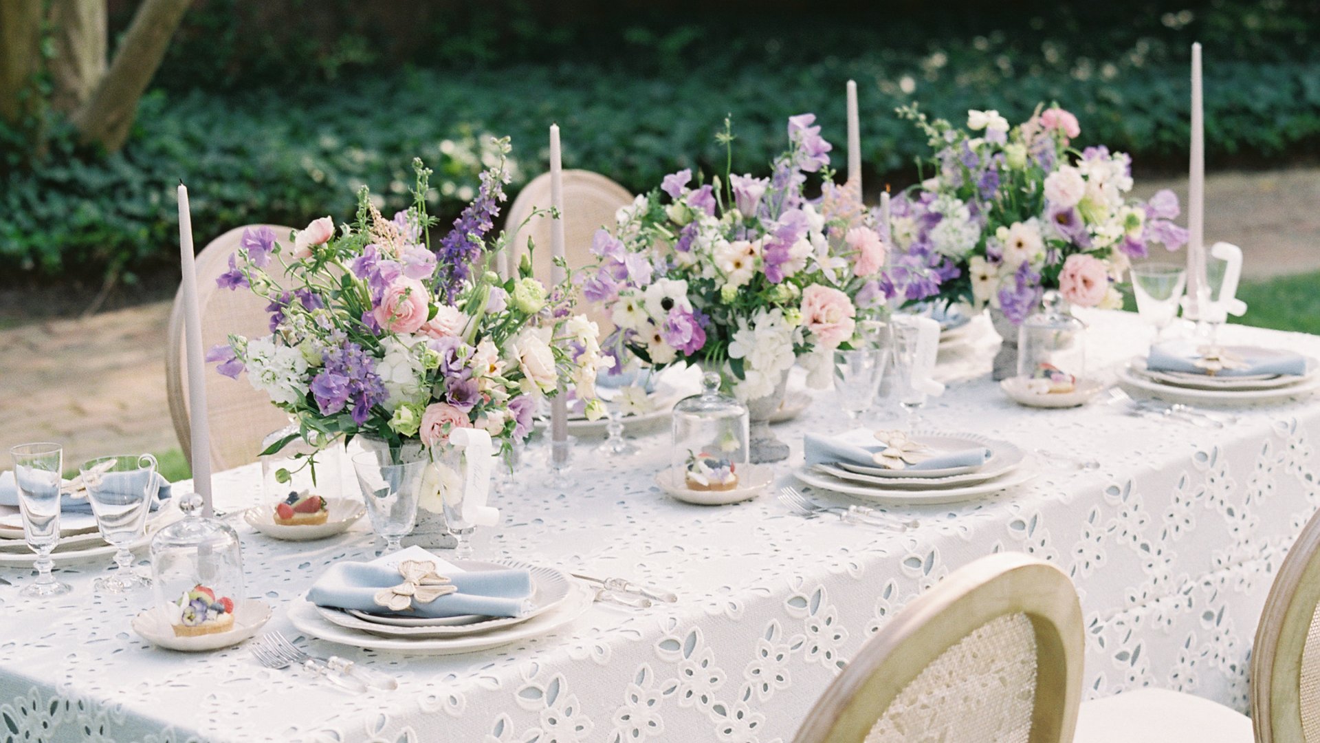 Oval Garden - Colonial Williamsburg