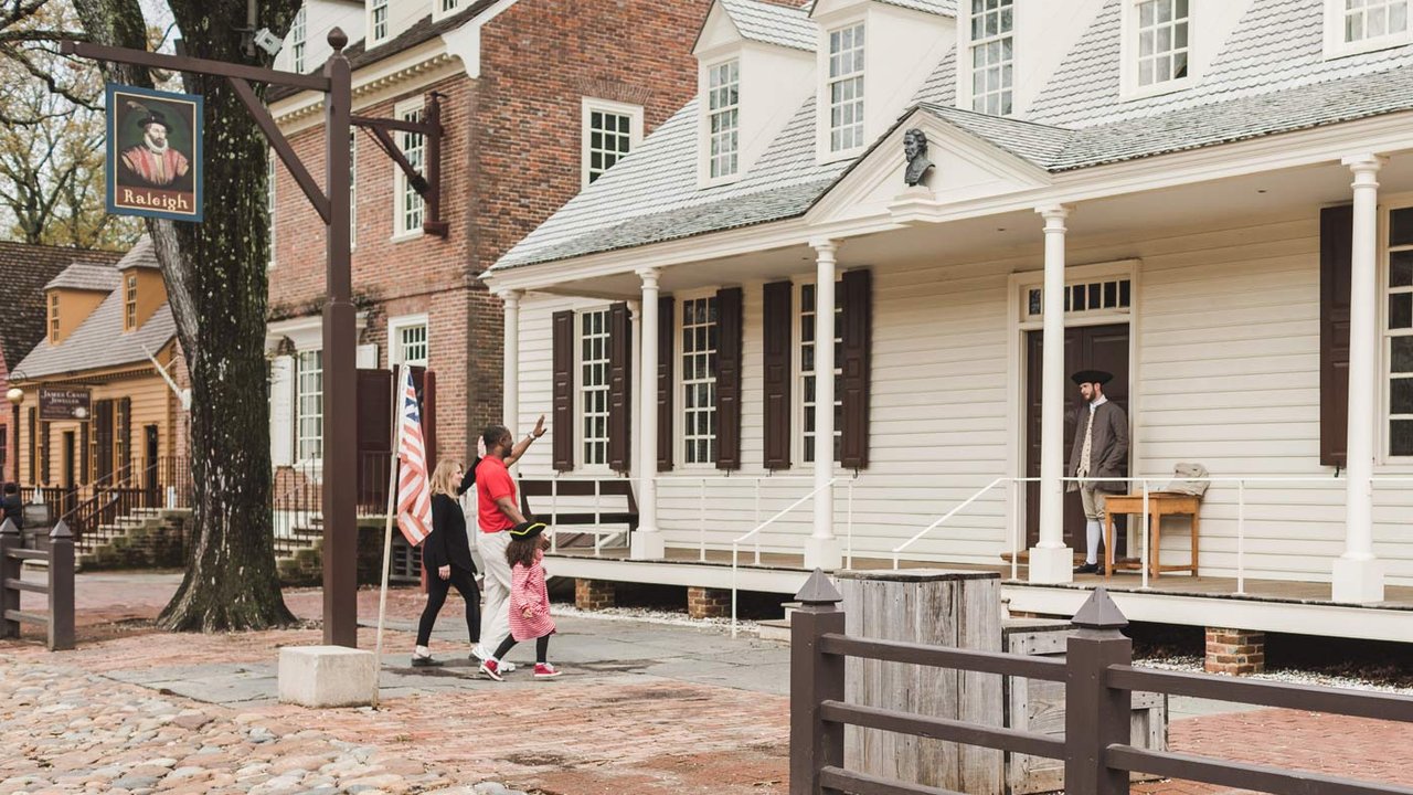 A Time Traveler’s Guide to Early American Taverns - Colonial Williamsburg