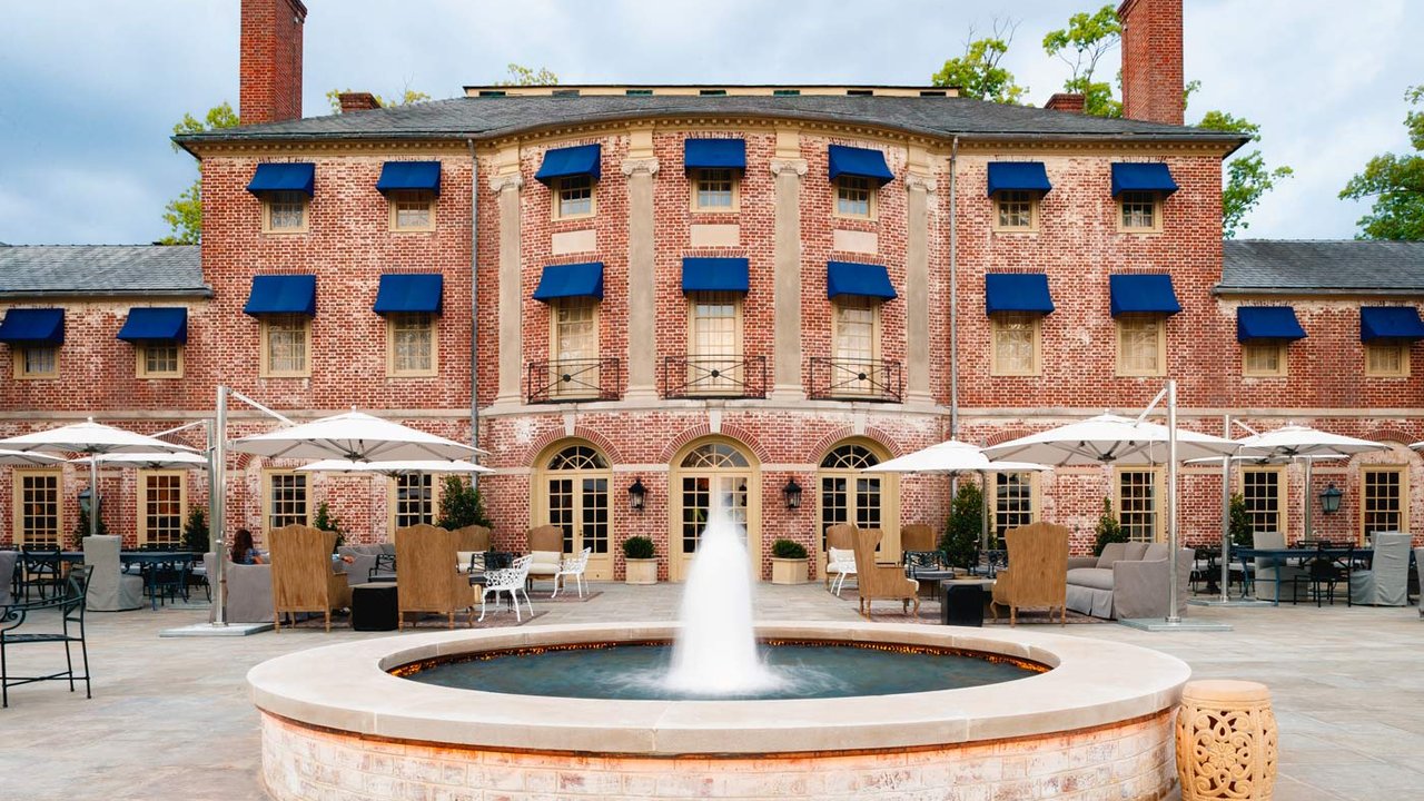 Social Terrace - Colonial Williamsburg