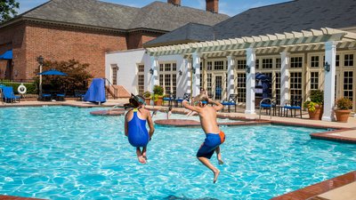 Pool Information & Policies - Colonial Williamsburg